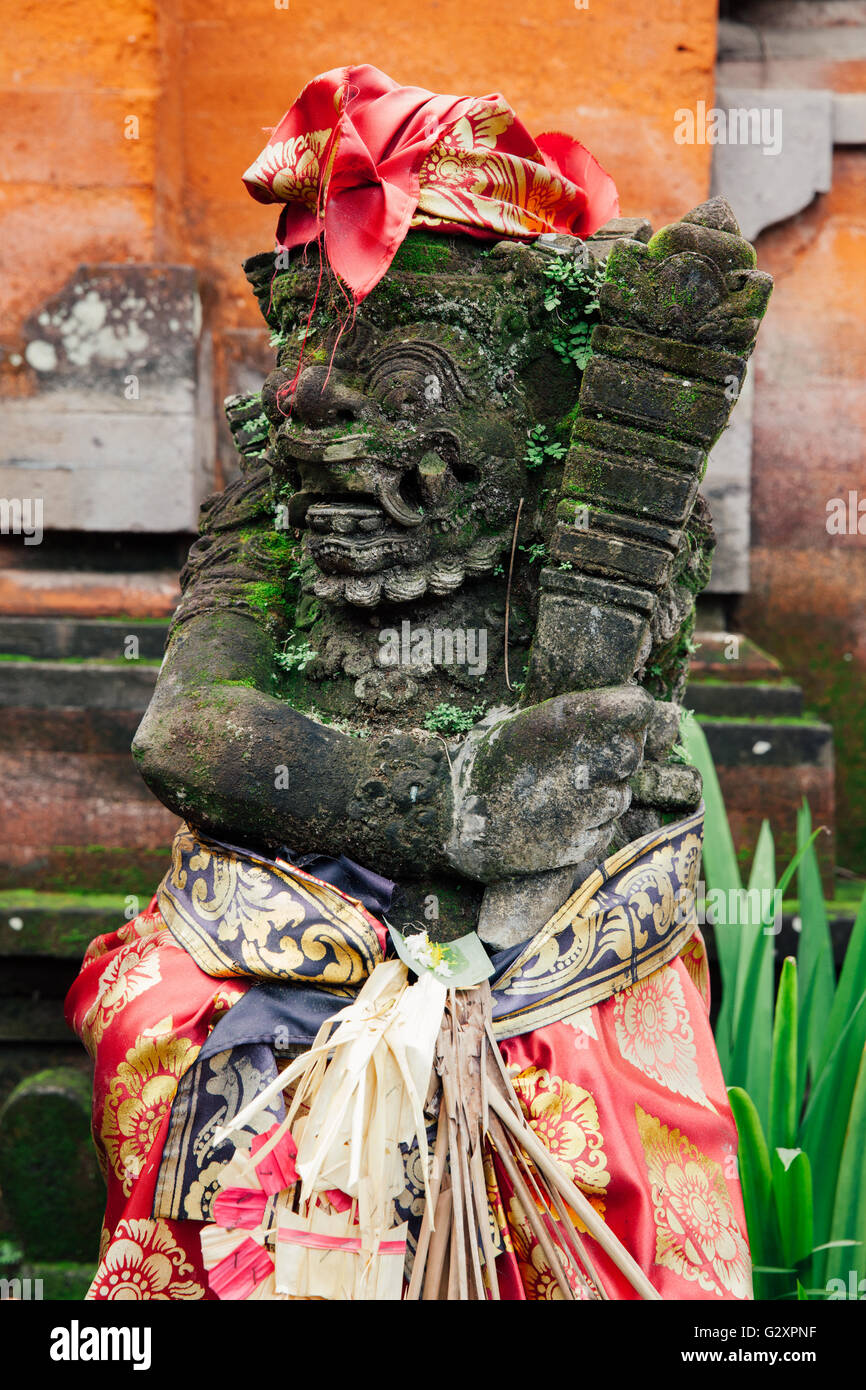 Ancient balinese temple sculpture hi-res stock photography and images ...