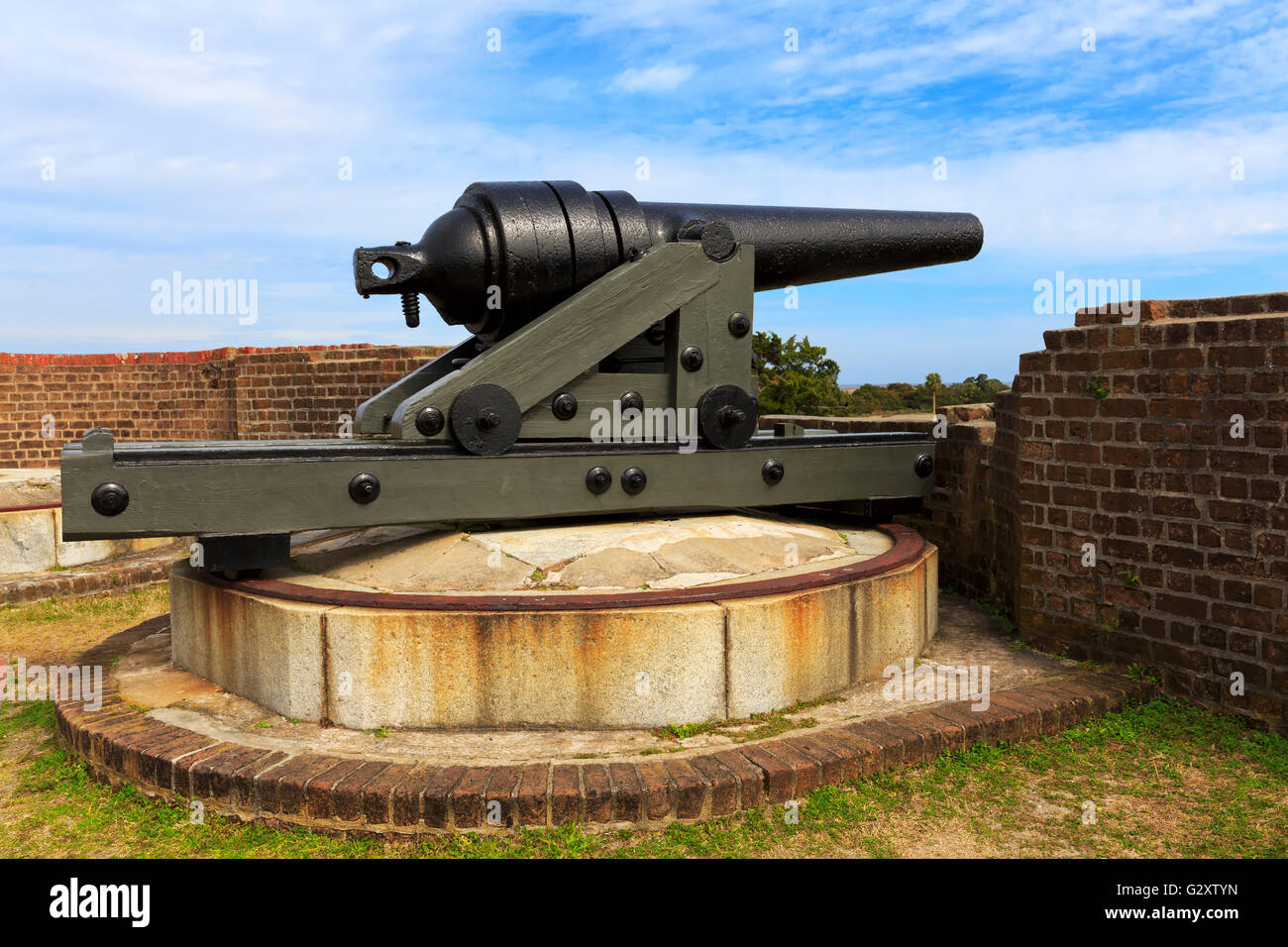 Cannon at Fort Pulaski, Cockspur Island, Georgia. A 6.4 inch Double ...