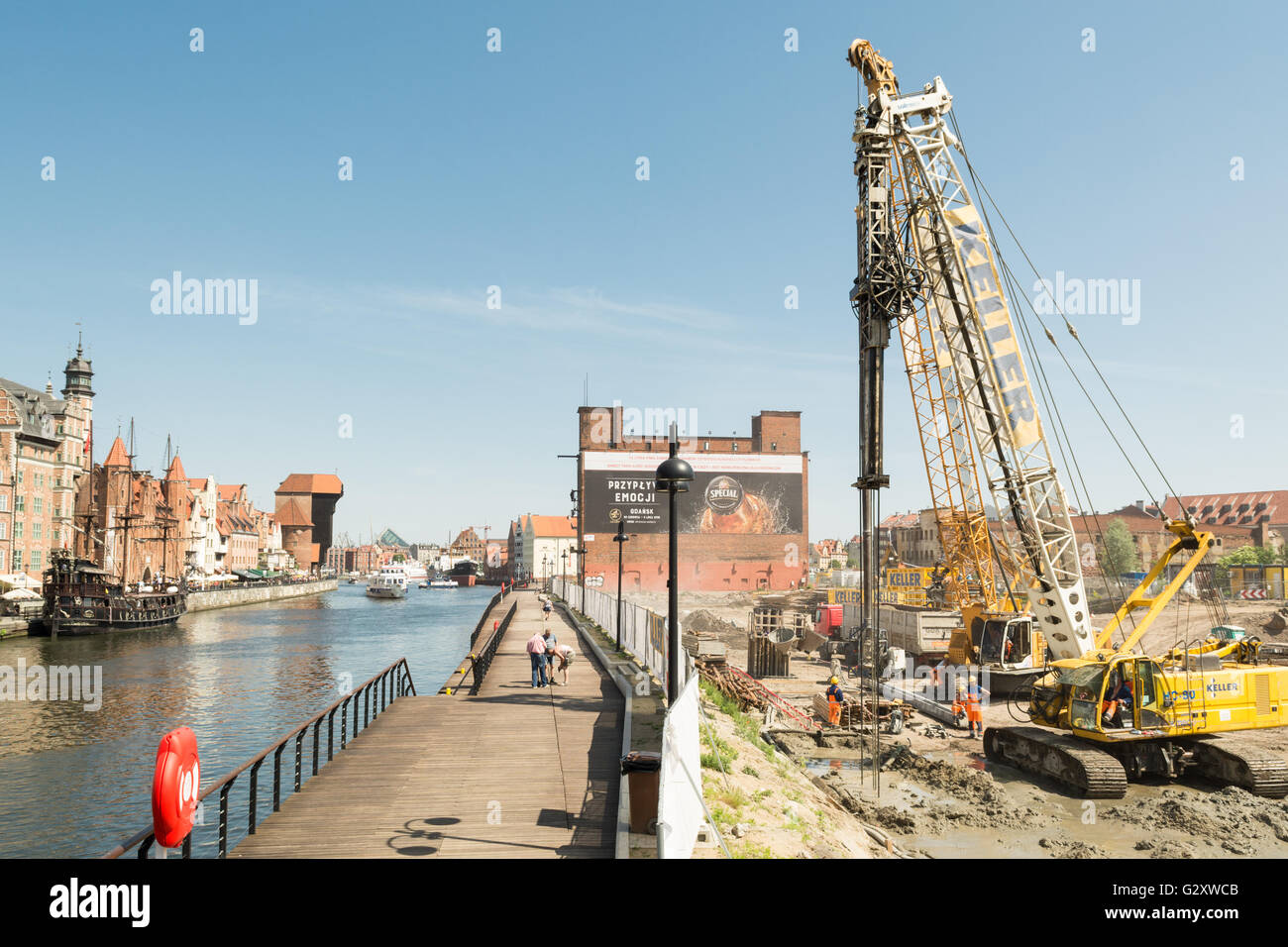 Construction workers on construction site on Granary Island, Gdansk ...