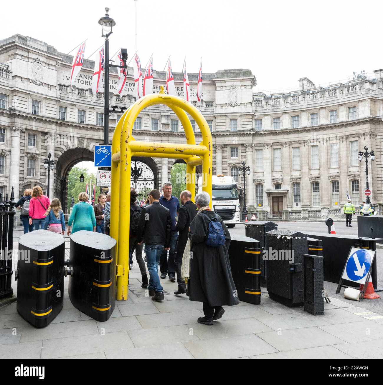 Security barriers office hi-res stock photography and images - Alamy