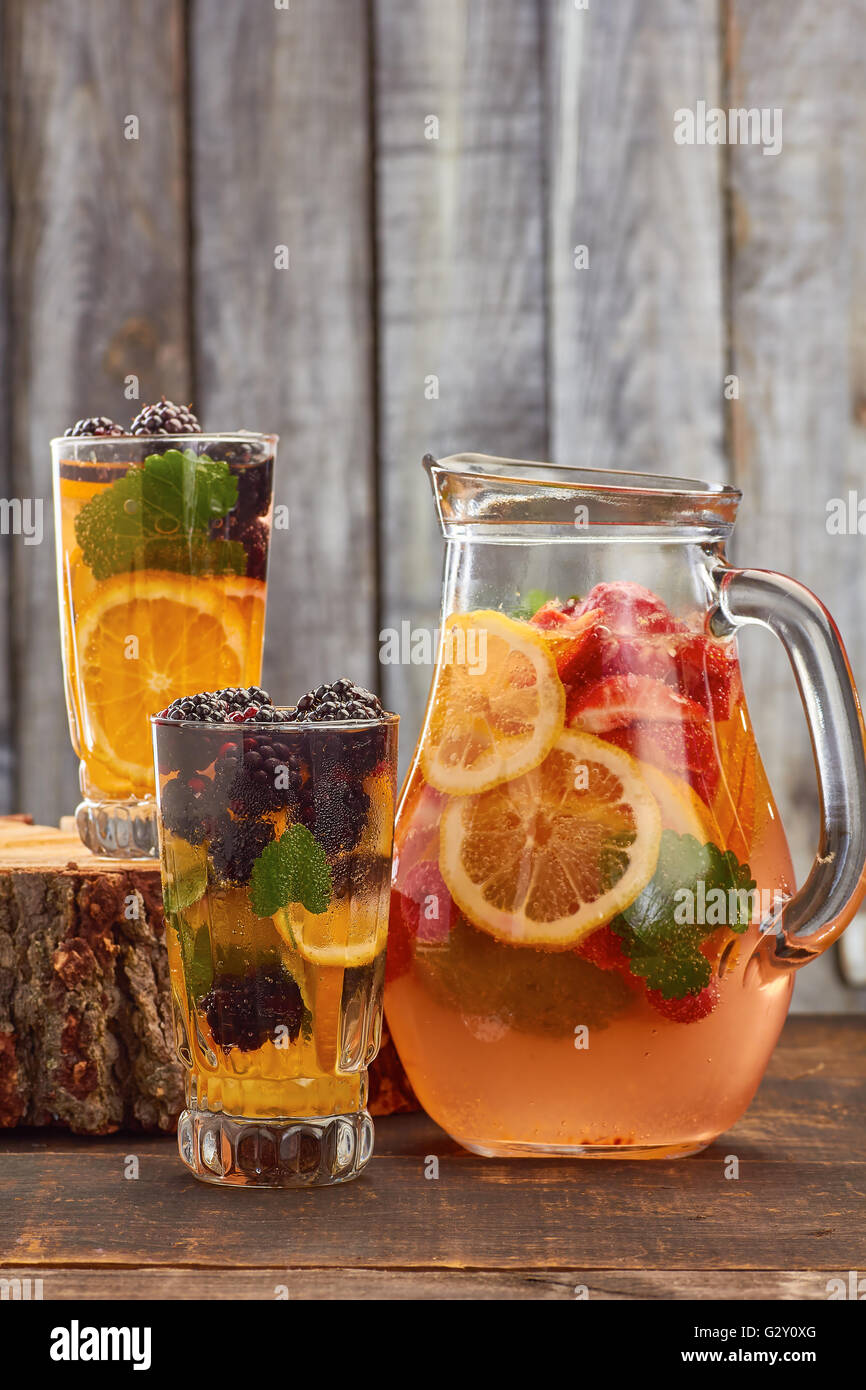 Summer fruit drink hi-res stock photography and images - Alamy
