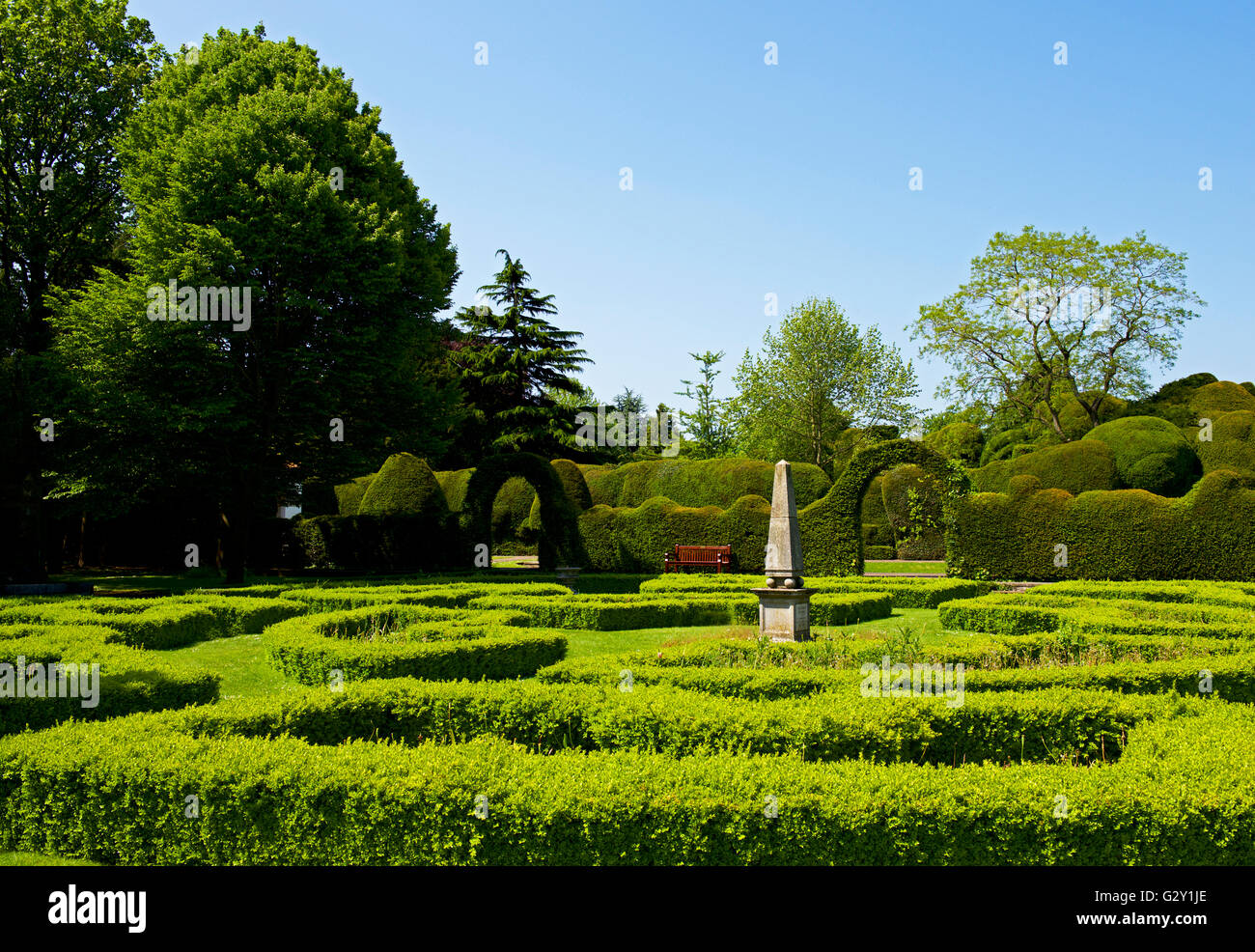 The formal gardens of Ayscoughfee Hall, Spalding, Lincolnshire, England ...