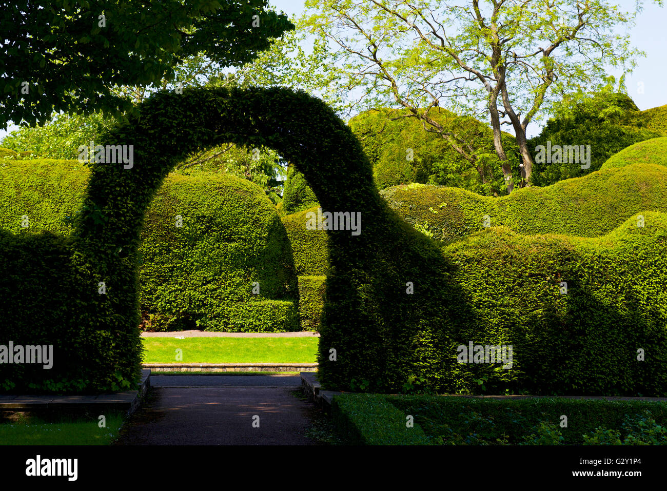 The formal gardens of Ayscoughfee Hall, Spalding, Lincolnshire, England ...