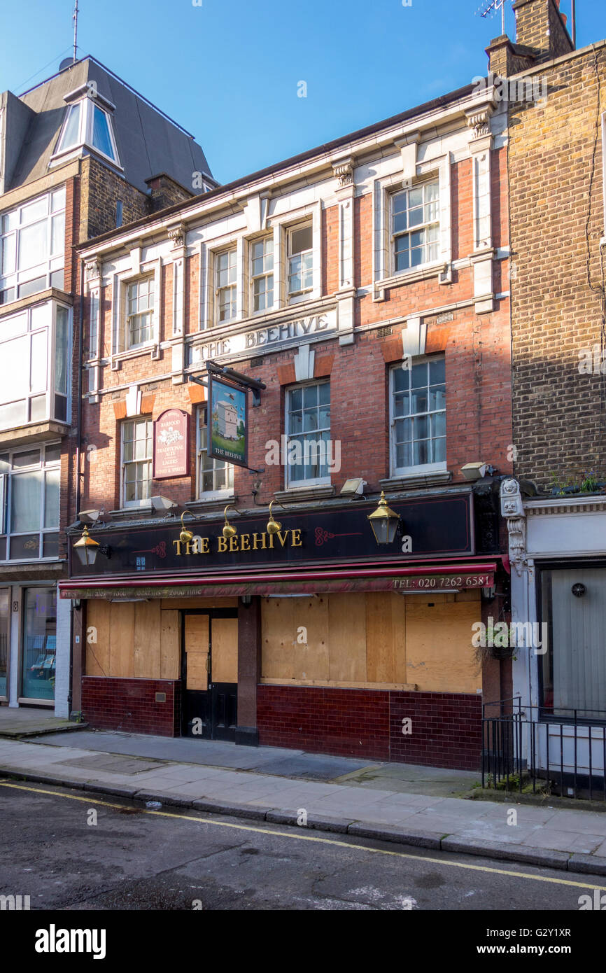 Closed public house / pub, London, UK Stock Photo - Alamy