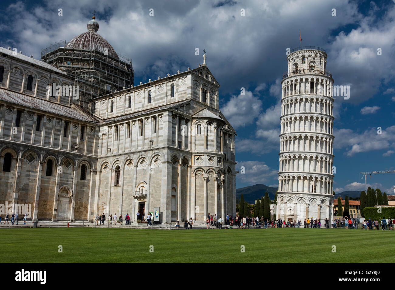 A view of the medieval belltower of Pisa Cathedral, commonly know as ...