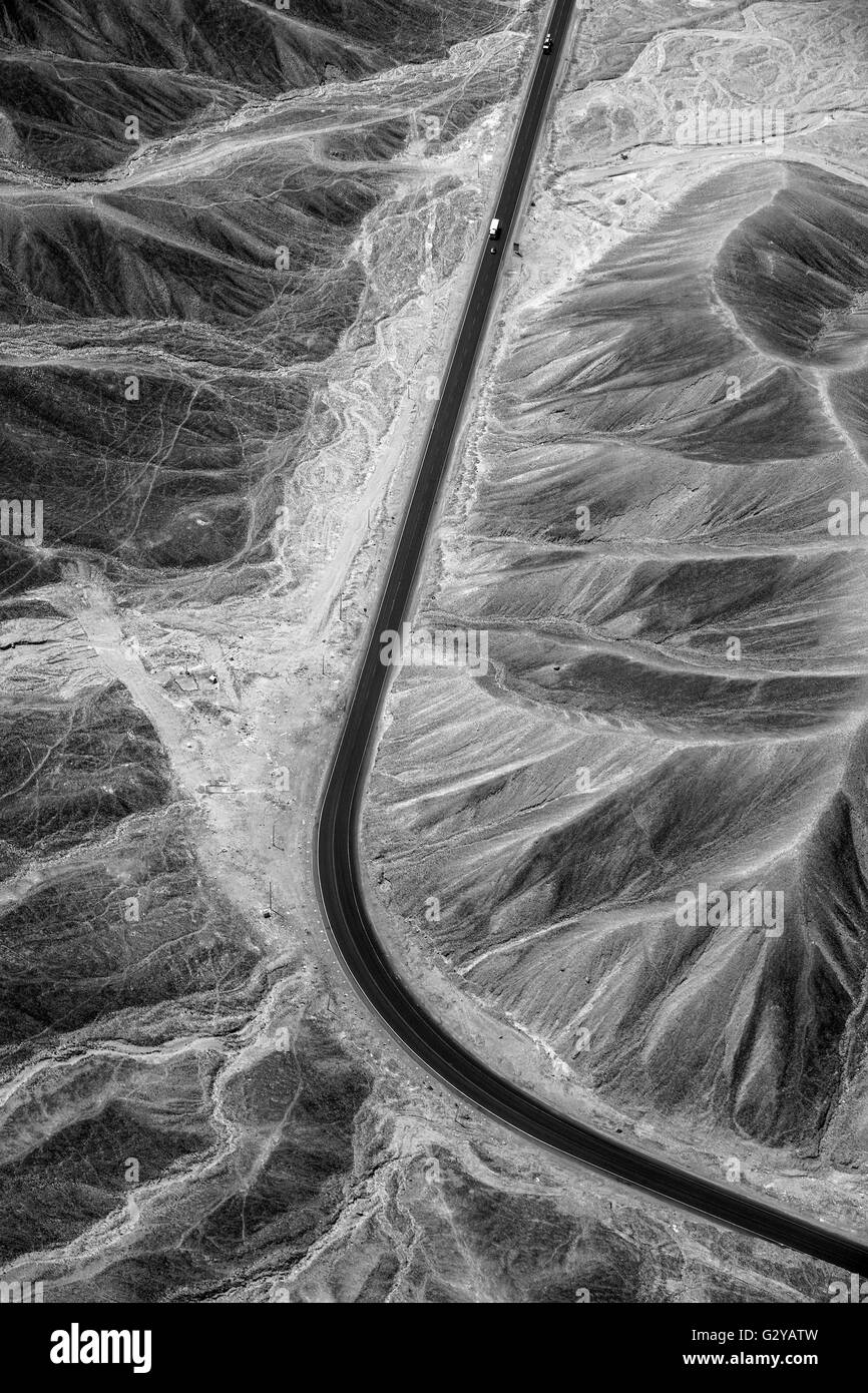 pan-American highway in the area of the Nazca desert - Peru, South ...