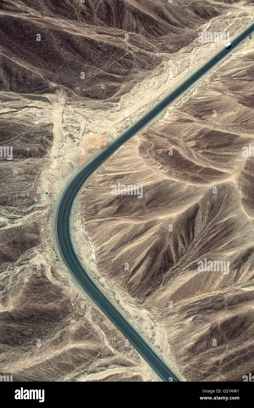 pan-American highway in the area of the Nazca desert - Peru, South ...