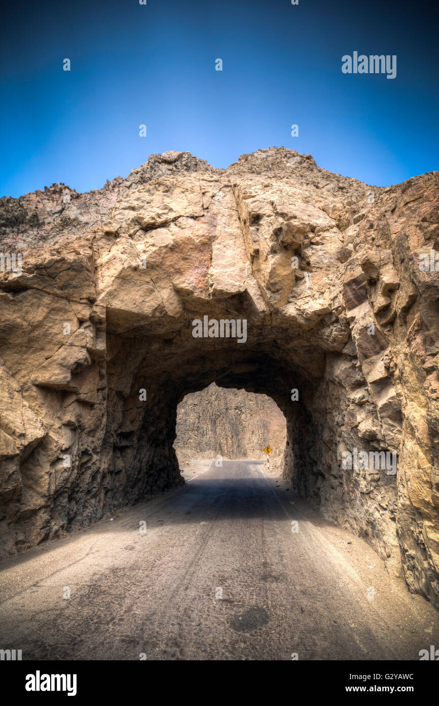 Inca tunnel hi-res stock photography and images - Alamy