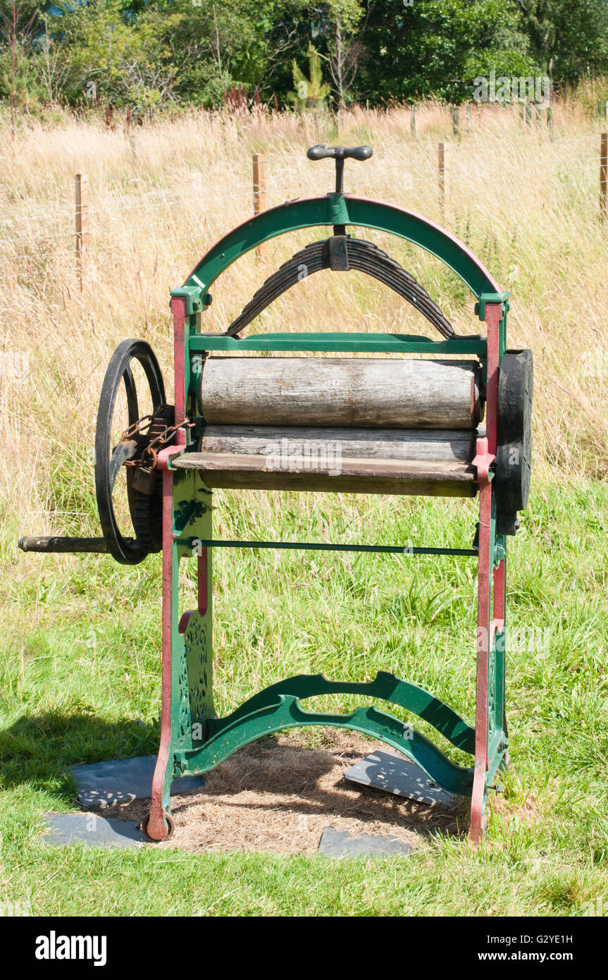 Mangle Iron 1950 Blonde Wood