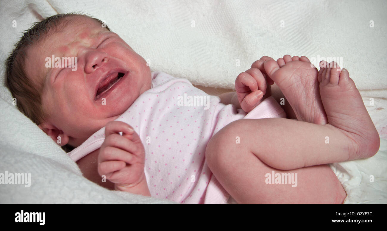 Newborn baby crying Stock Photo - Alamy