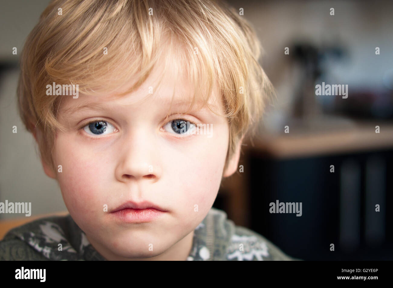 frightened victim of abuse Stock Photo - Alamy