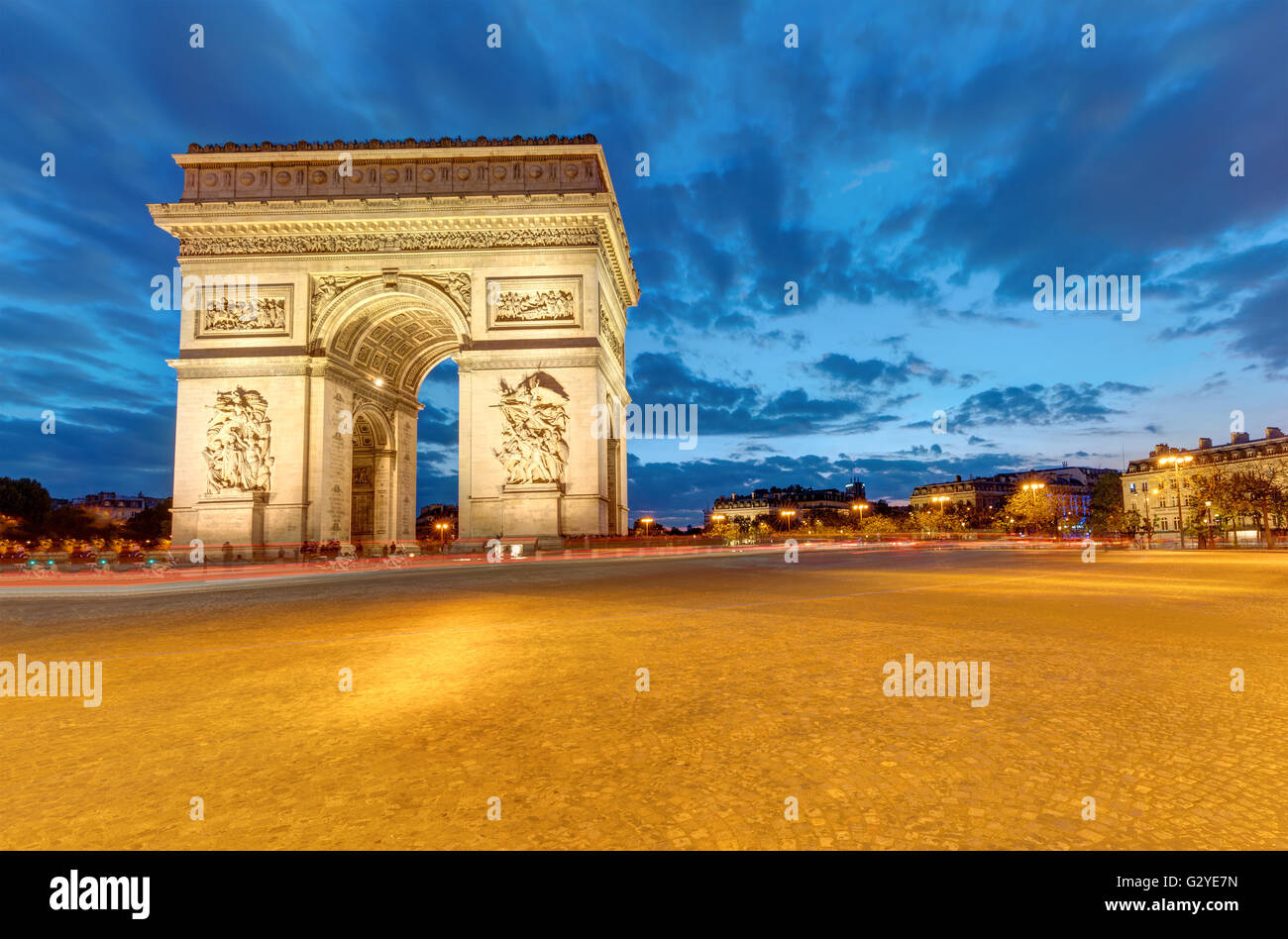 Arc de triomphe paris hi-res stock photography and images - Alamy