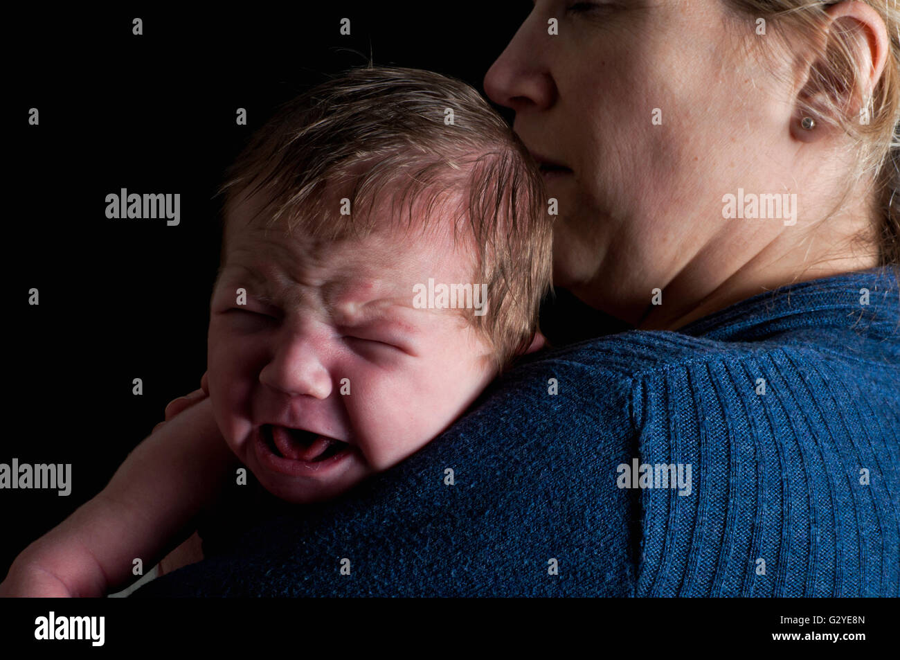 Shoulder to cry on hi-res stock photography and images - Alamy