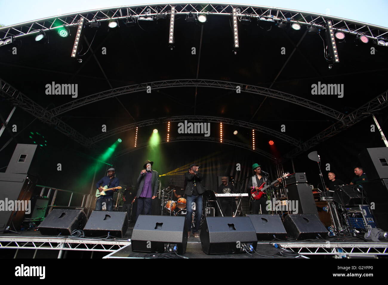 Irlam live 2016 hi-res stock photography and images - Alamy