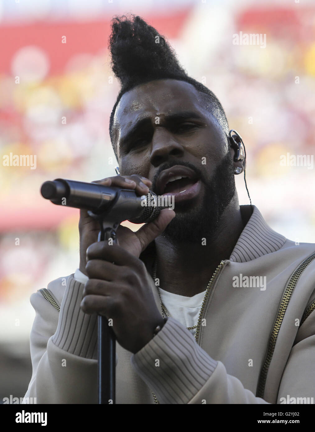 Los Angeles, California, USA. 3rd June, 2016. American singer Jason ...