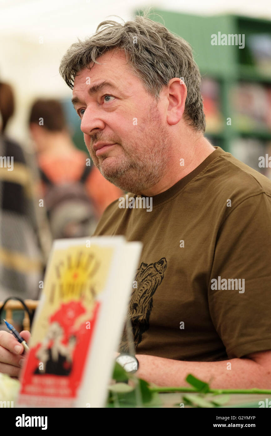 Hay Festival, Wales, UK - Sunday 5th June 2016 - David Aaronovitch ...