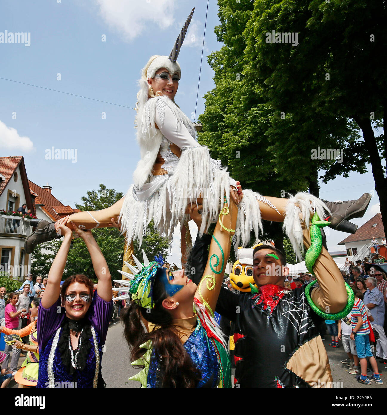 Alzey, Germany. 05th June, 2016. A participant dressed in a costume ...