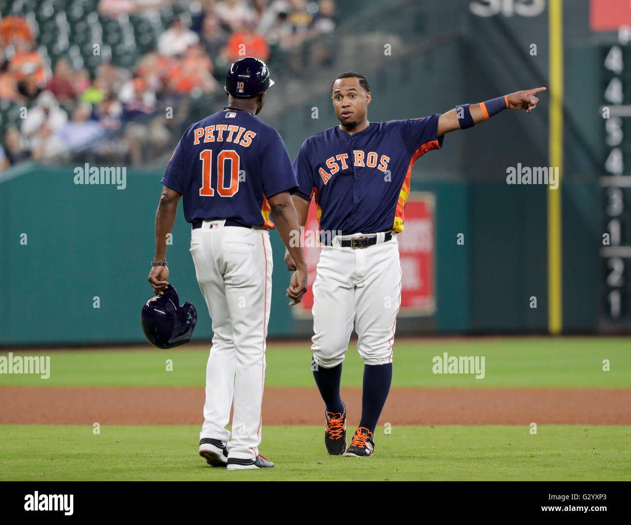 Houston, TX, USA. 5th June, 2016. Houston Astros third base coach Gary ...