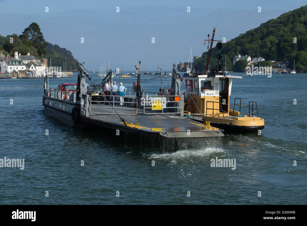 Car ferry crossing river dart hi-res stock photography and images - Alamy