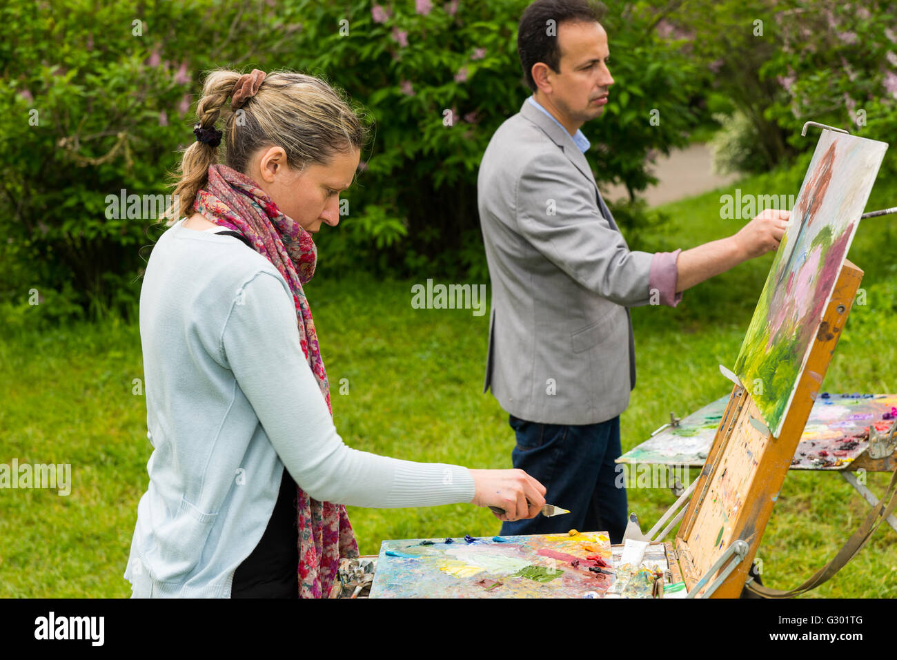 Painters working process hi-res stock photography and images - Alamy