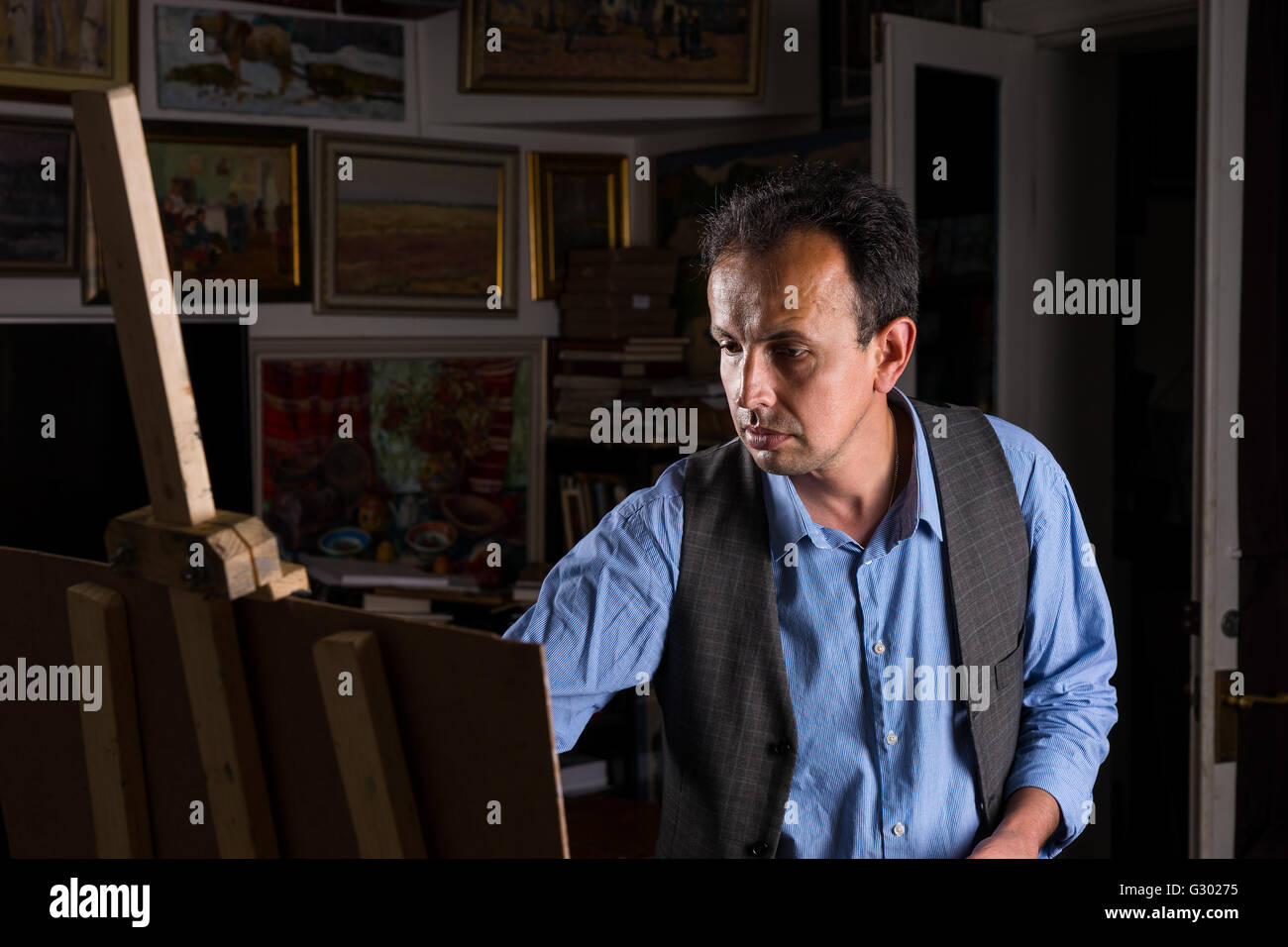 Pensive painter in process hi-res stock photography and images - Alamy