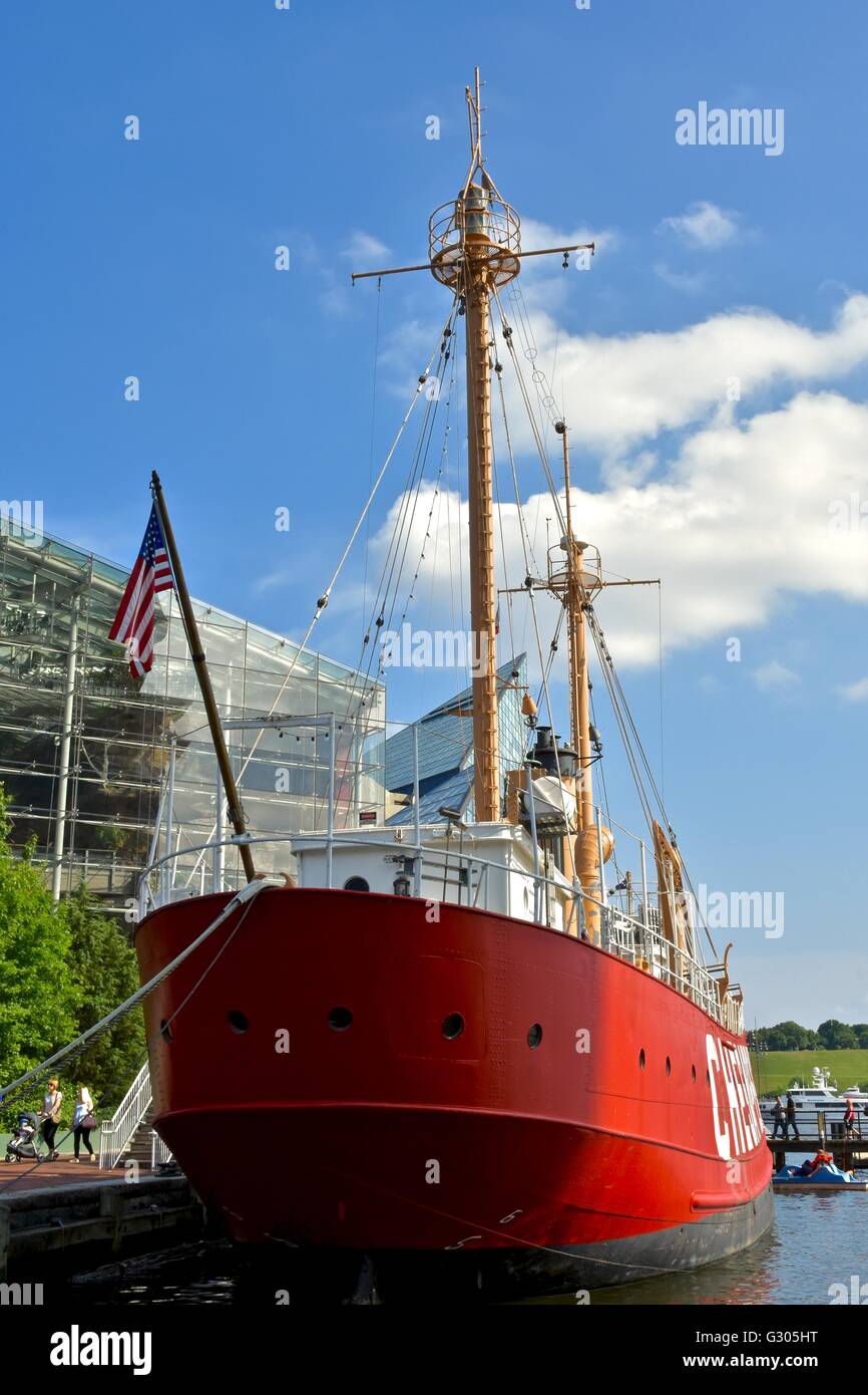 Harbor at baltimore hi-res stock photography and images - Alamy