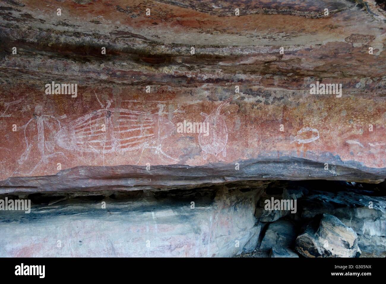 Aboriginal cave paintings hi-res stock photography and images - Alamy