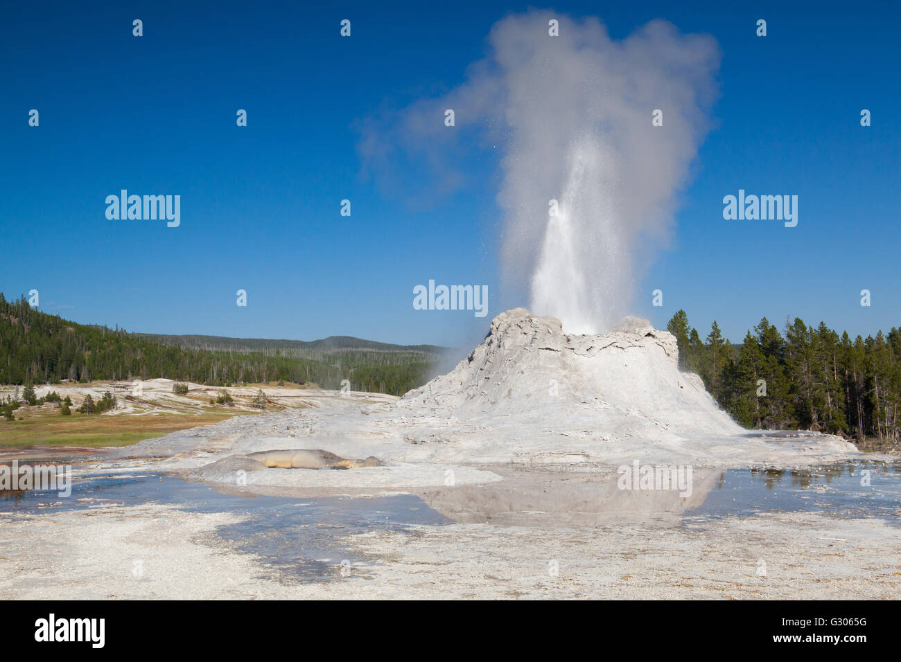 Eroded castle hi-res stock photography and images - Alamy