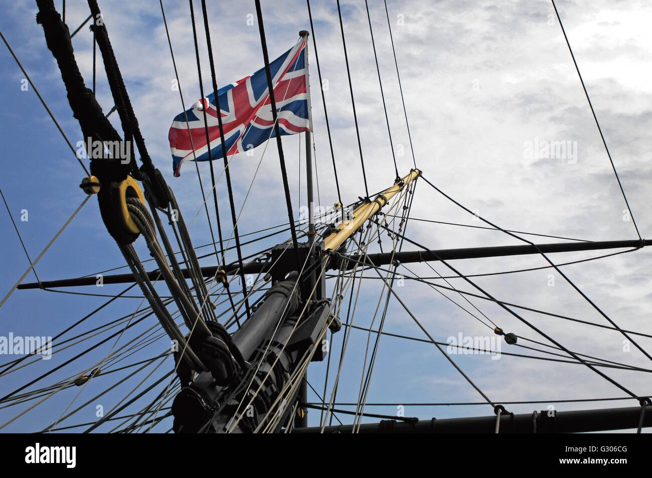 AJAXNETPHOTO. 19th MAY, 2010. PORTSMOUTH,ENGLAND. - UNION JACK FLIES ...