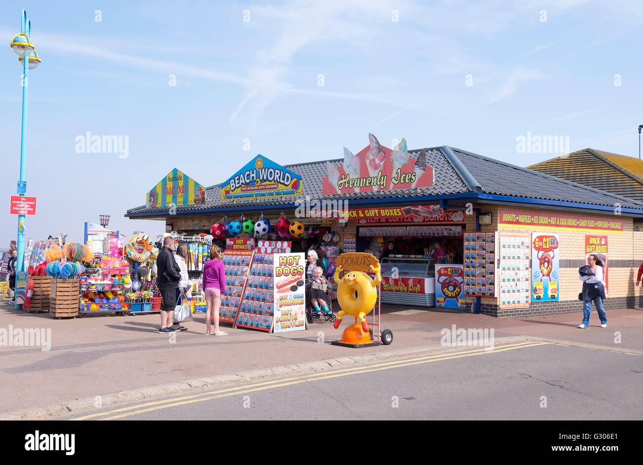Skegness seaside resort amusements hi-res stock photography and images ...