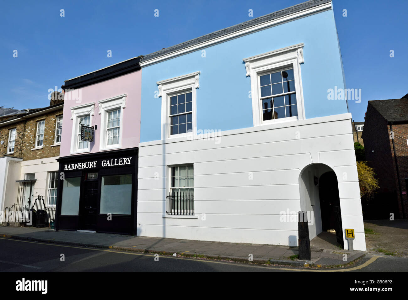 Barnsbury Gallery with terraced houses on either side, London Borough ...
