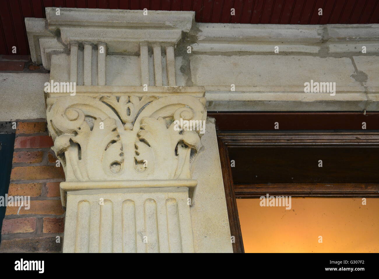 Column at the entryway of a 1920's era 6-flat condo building in Chicago ...