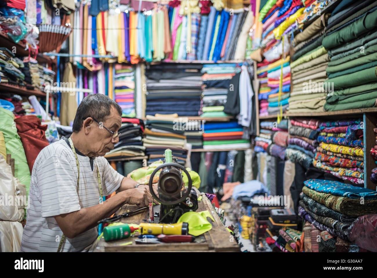 Person sewing southeast hi-res stock photography and images - Alamy