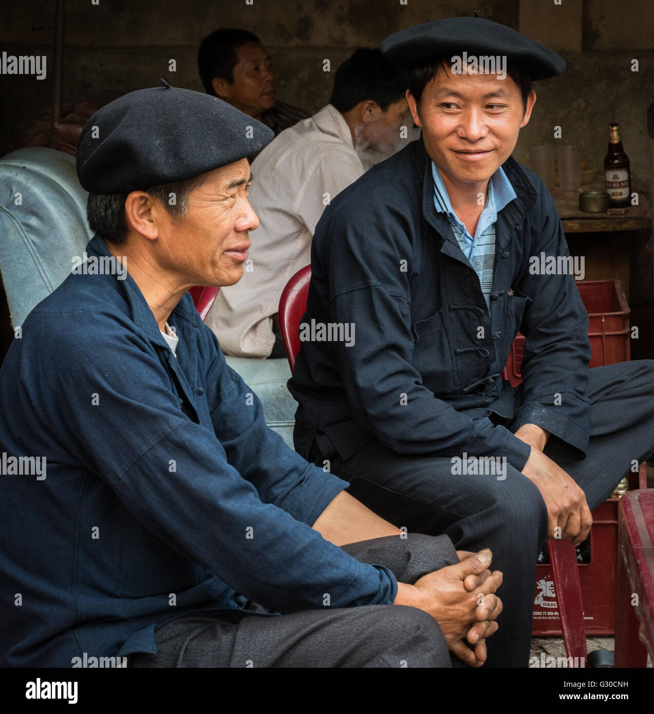 Dao men having a morning get-together in Meo Vac, Ha Giang Province ...
