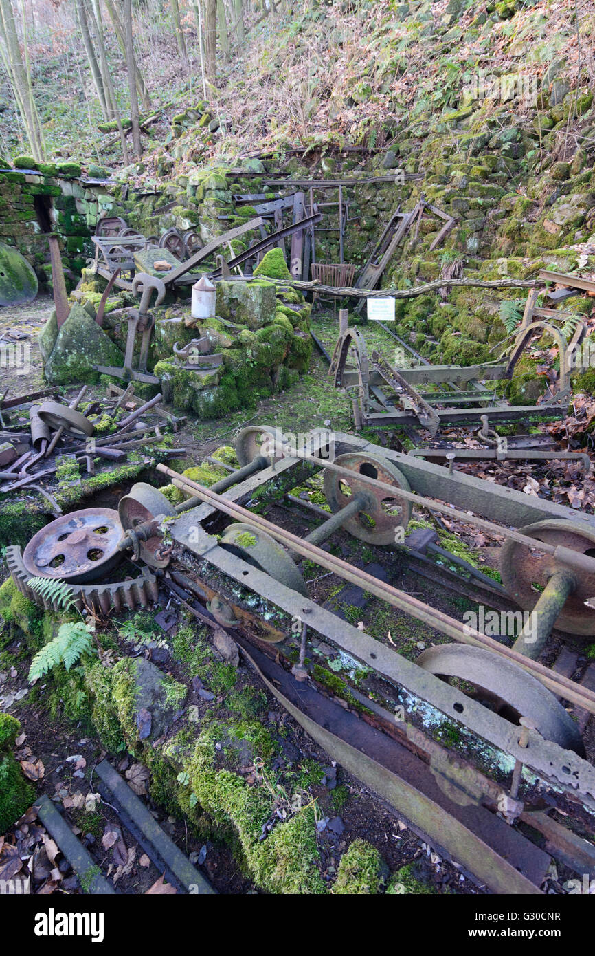 former quarry Wehlen : wagon and other machine parts at the " Alte ...
