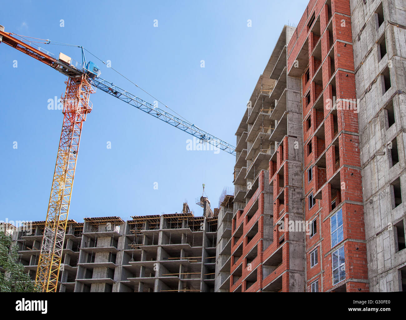 construction of new modern residential building Stock Photo - Alamy