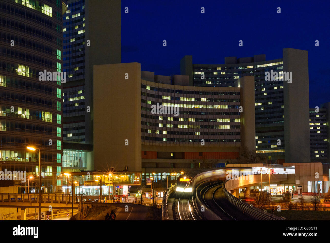 Vienna International Centre ( VIC , UNO City ) and metro line 1 ...
