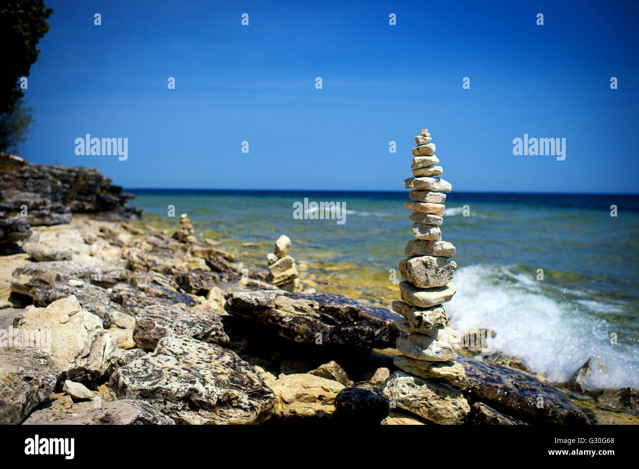 Rocks stacked on top of each other hi-res stock photography and images ...