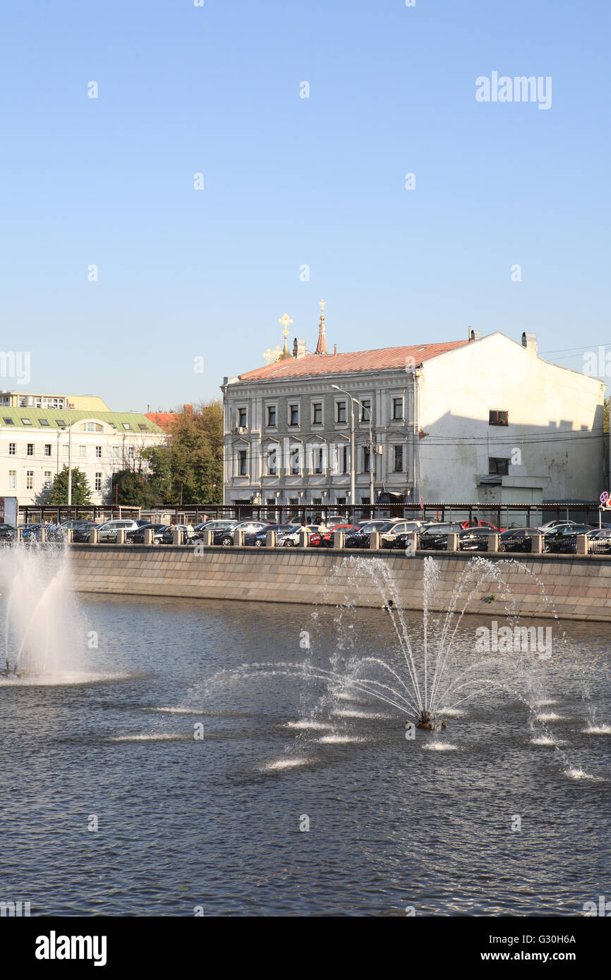 many fountain on river Stock Photo - Alamy