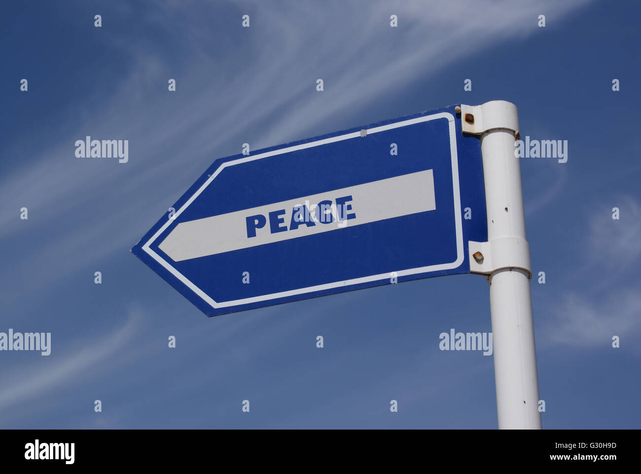 Peace road sign hi-res stock photography and images - Alamy