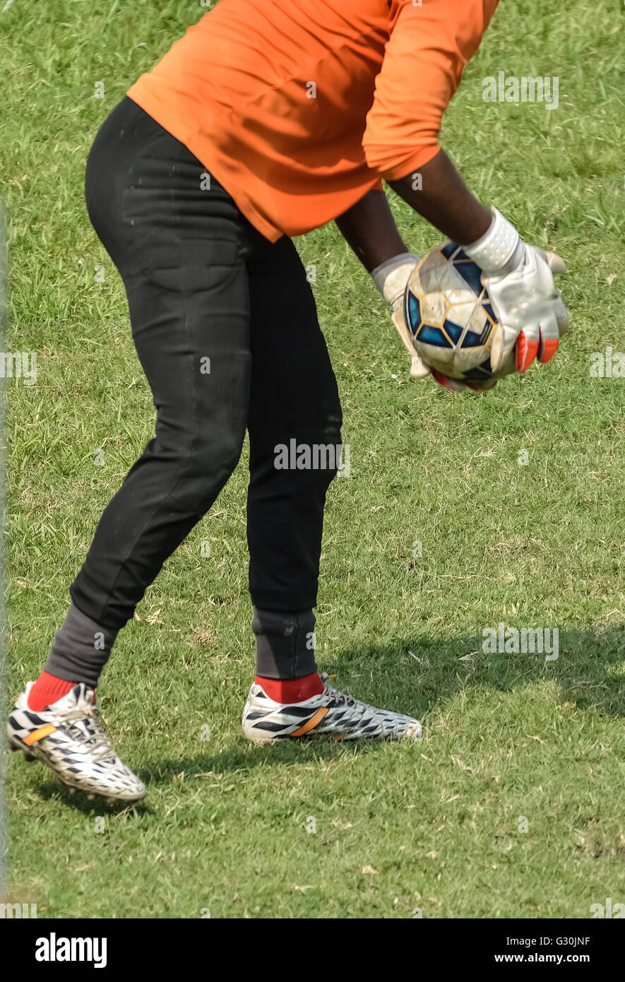 Soccer goalkeeper hi-res stock photography and images - Alamy