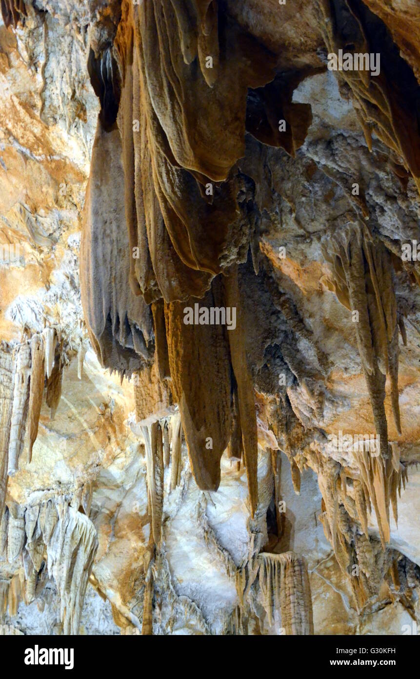 Beautiful cave system hi-res stock photography and images - Alamy