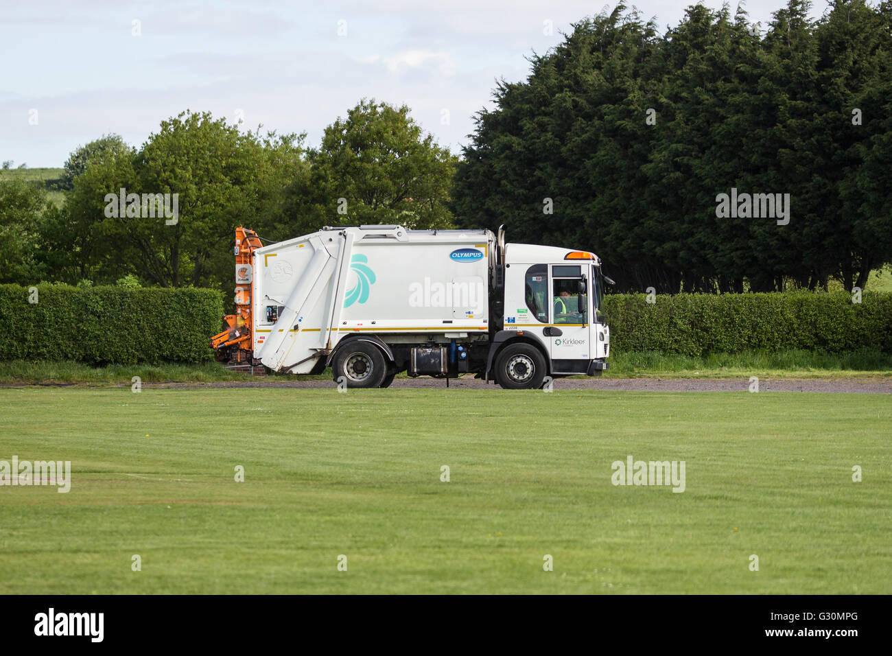 Garbage truck hi-res stock photography and images - Alamy