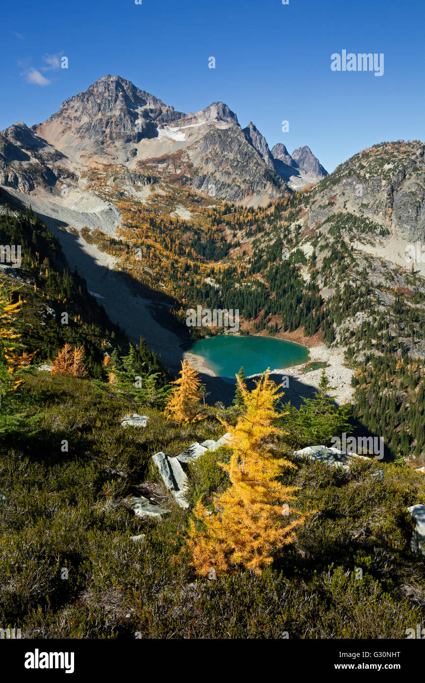 Lewis lake black peak north hi-res stock photography and images - Alamy