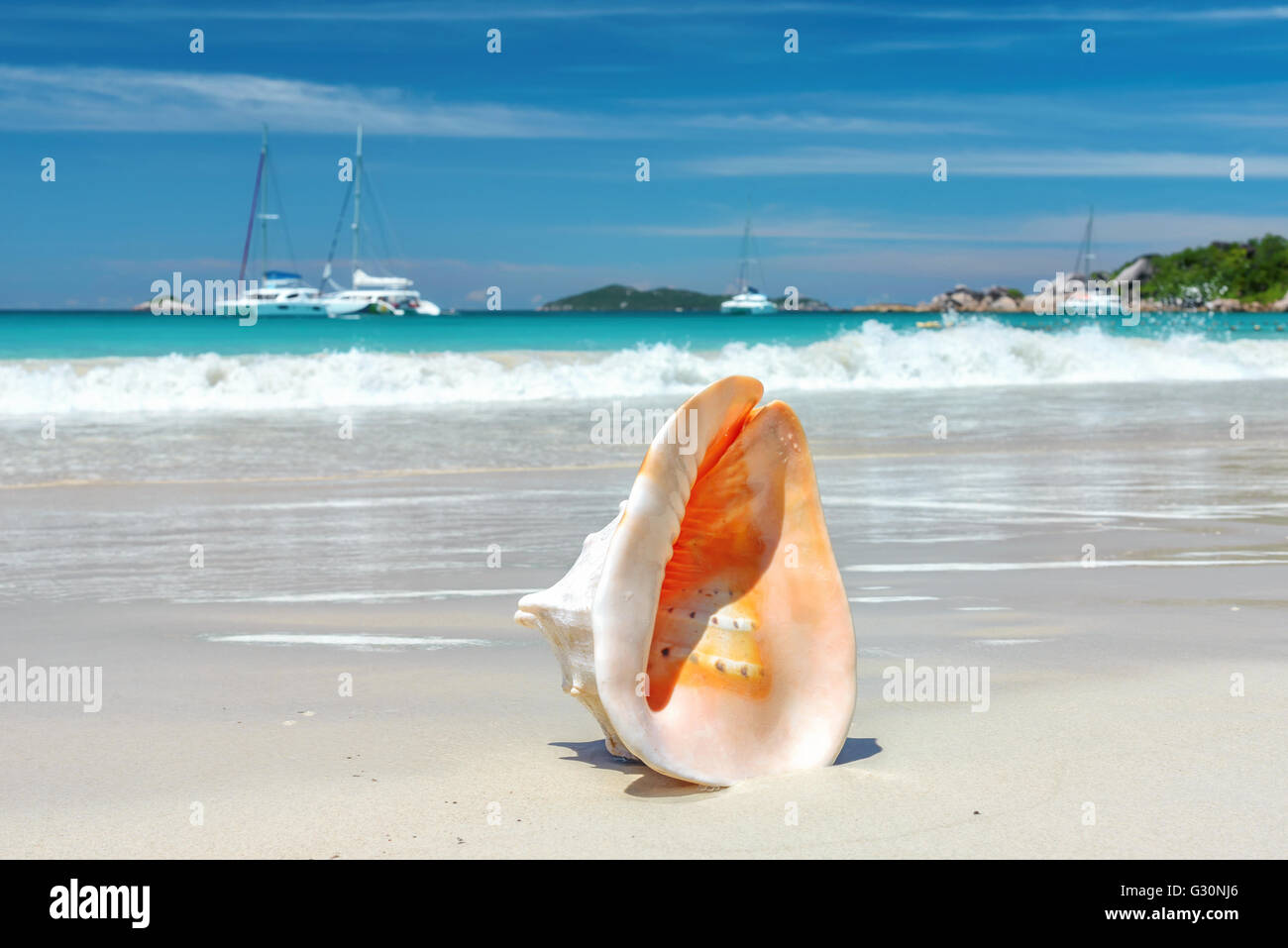 Surf zone hi-res stock photography and images - Alamy