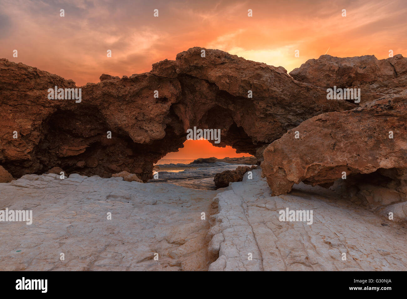 Beautiful natural rock arch hi-res stock photography and images - Alamy