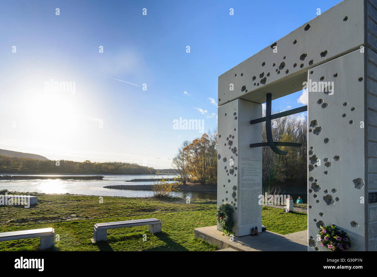 Monument " Gate of Freedom " at the mouth of the March into the Danube ...