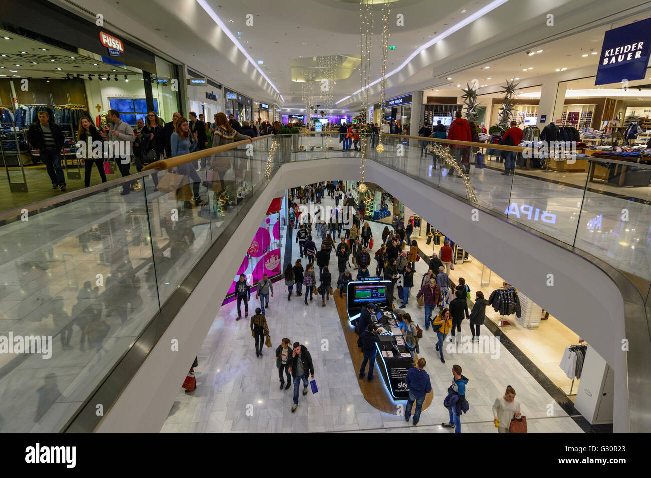 Scs mall hi-res stock photography and images - Alamy