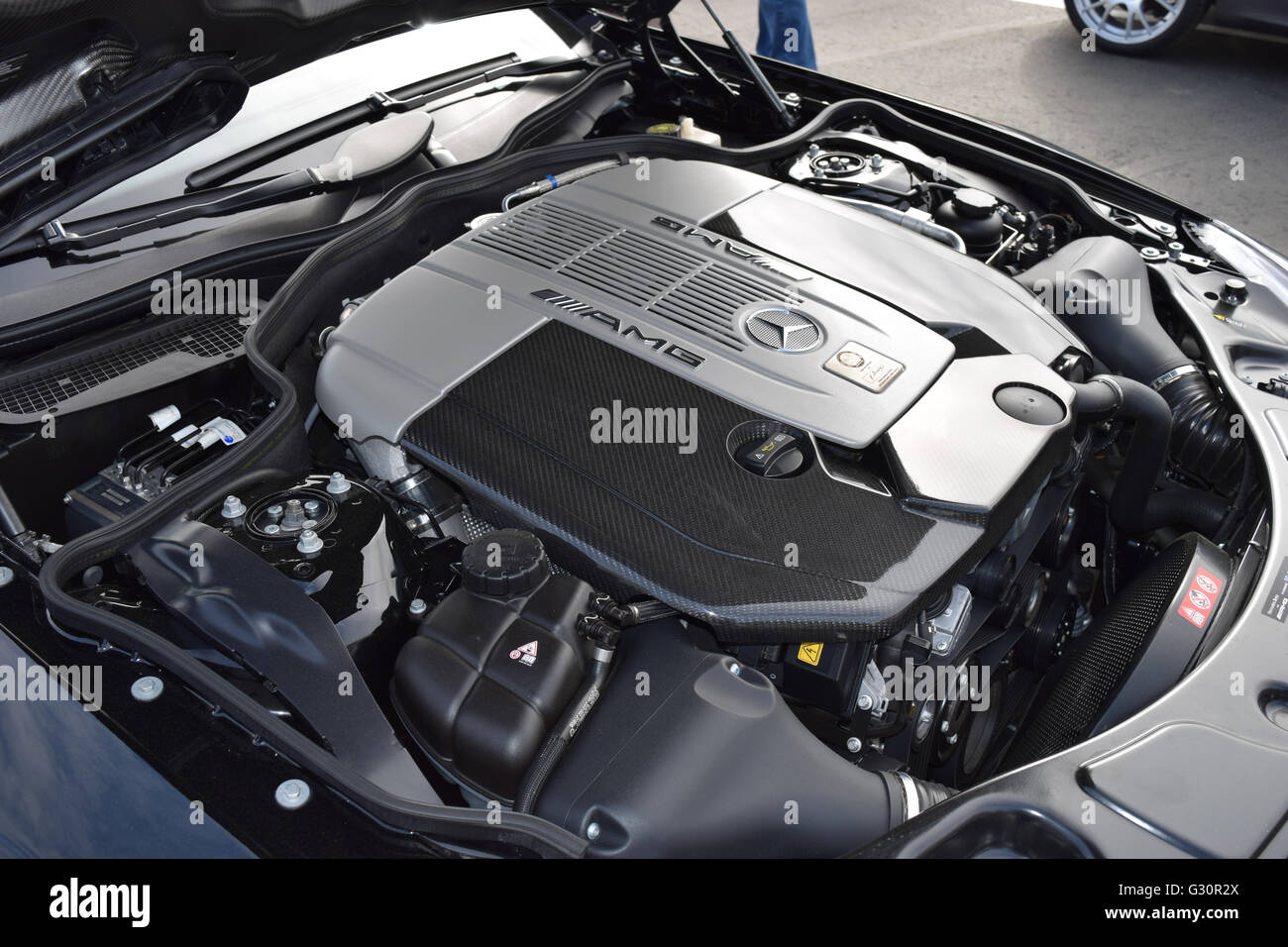 Mercedes engine hi-res stock photography and images - Alamy