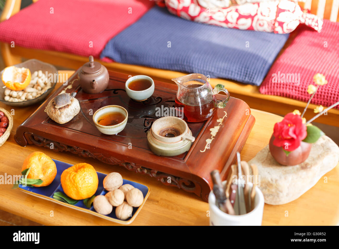 Chinese kungfu tea,Chinese lifestyle, drinking tea scene Stock Photo ...